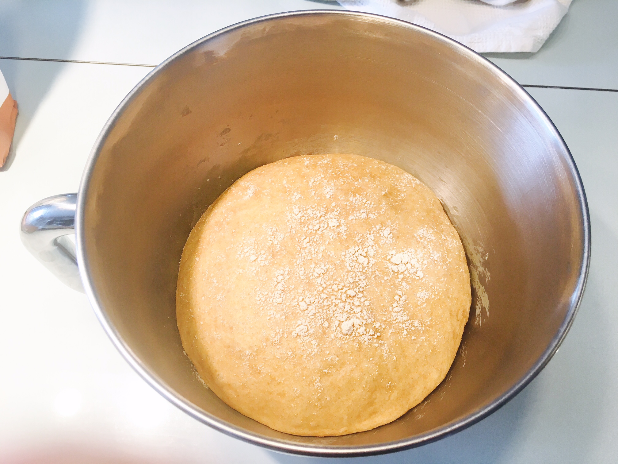 Teig in der Schüssel - Die Dampfgarerin